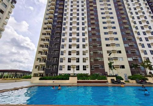 Spacious Family Stay at AVIDA 300mbps NETFLIX WASHER, Iloilo City ...