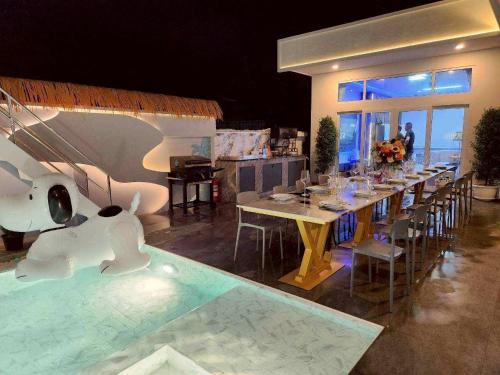 NY grand villa, Nong Prue (mga updated na presyo sa 2026)