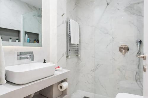 NEW! Special Opening Price, Fast Wi-Fi, Athene (bijgewerkte prijzen 2026)