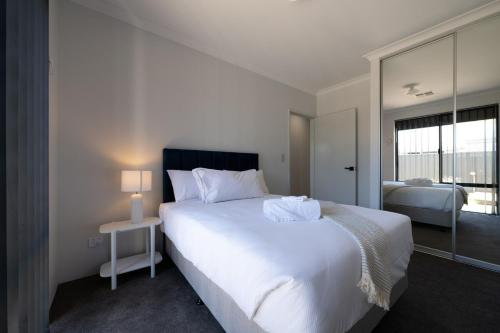 Serene Escape Near The Vines & Swan Valley, Upper Swan (updated prices ...