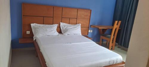 Hôtel Semto, Edéa (tarifs actualisés, 2026)