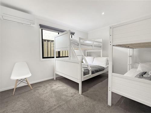 Snowgum Bright Retreat - 2 Houses, 1 Location, Bright (precios ...