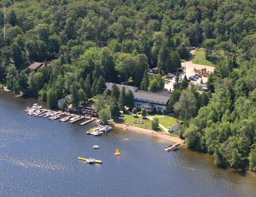 Bonnie View Inn, Haliburton – Updated 2023 Prices