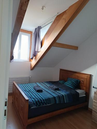 Apartment T2 facing the lake, 1 minute from the train station, Évian ...