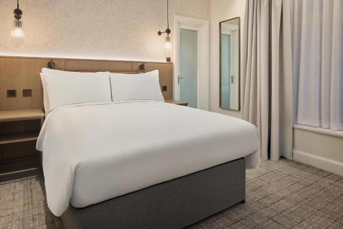 Radisson Blu Hotel, London Euston Square, London (updated prices 2026)
