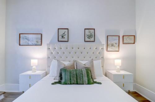 Metropolis Loft - CN Tower, Toronto (updated prices 2026)