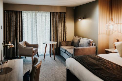Moddershall Oaks Country Spa Retreat, Stone (updated prices 2026)