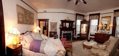 Beall Mansion An Elegant Bed & Breakfast Inn, Alton (updated prices 2025)