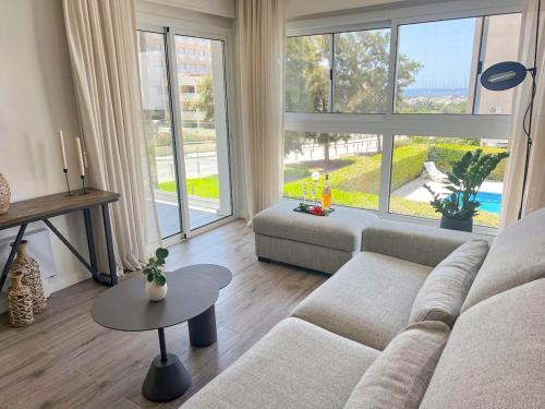 St Raphael Marina Sea Breeze Apt & pool, Sleeps 4, Limassol ...