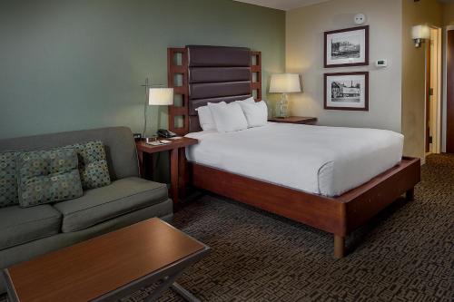 DoubleTree by Hilton Collinsville/St.Louis, Collinsville (updated ...