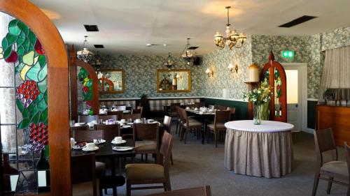 Eviston House Hotel, Killarney (updated prices 2026)