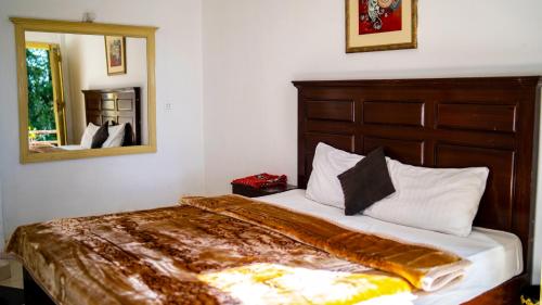 Famous Resort, Dunga Gali (updated prices 2026)