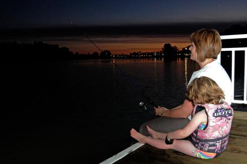 Renmark River Villas and Boats & Bedzzz, Renmark (updated prices 2025)