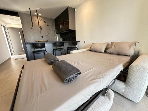 Orchid Pearl Suite - Holiday Apat Ayia Napa，阿依纳帕（2026最新房价）