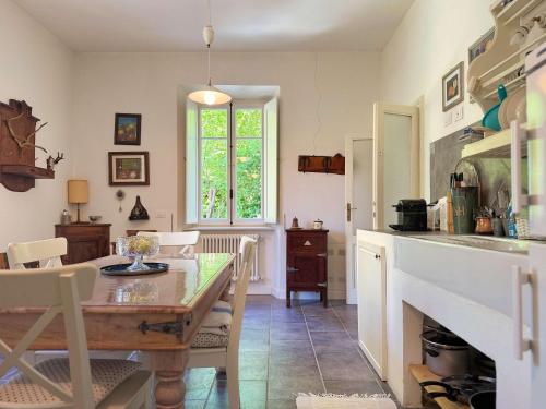 Casa Bedella - private estate with garden, Lanzo d'Intelvi (precios ...