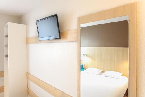 Hotel Reseda, Bagnolet (updated prices 2025)