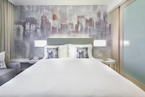 HARRIS Vertu Hotel Harmoni, Jakarta – Updated 2023 Prices