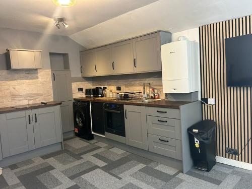 City Centre Apartment walk to Principality Stadium, Cardiff (prezzi ...