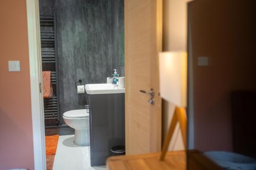老科爾溫的Ultra modern and stylish open plan accommodation（2026 年最新房價）