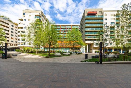 Jewelry box in downtown Budapest Corvin Promenade, Budapest (updated ...
