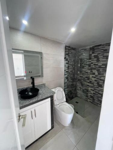 Modern 2BR Penthouse with Jacuzzi & City View, Santo Domingo (updated ...
