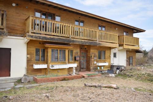 Yatsugatake Little Village Guesthouse, Hara (updated prices 2026)