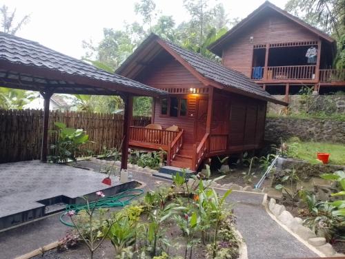 Gecko Lodge, Tetebatu (अपडेट की गई कीमतें 2026)