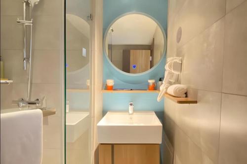 Home Inn Neo Chengdu Zhengfu Street Wenshu Monastery Subway Station ...