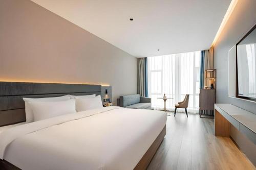 PALACE Hotel（Qingdao Golden Beach Resort Dongfeng Building）, Huangdao ...