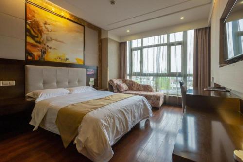 GreenTree Inn JiangSu Changzhou Dinosaur Park Global Harbor Express ...