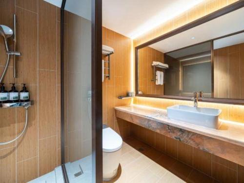 Vienna Classic Hotel Shenzhen Dalang Clothing Base, Tiantangwei (tarifs ...