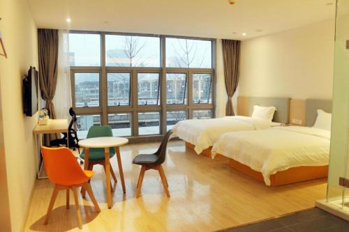 7 Days Inn Chongqing Longtou Temple North Railway Station North Square ...