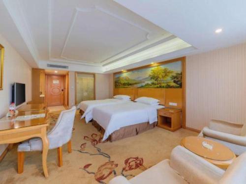 Vienna International Hotel Meizhou Spindle Bridge Branch, Meizhou ...
