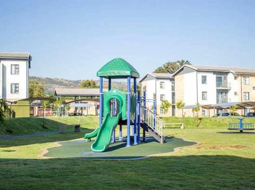 High Star at True North 2nd Floor Modern 2 Bedroom Apartment, Pretoria ...