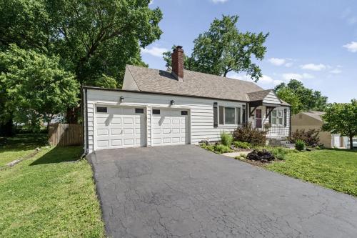 Private 2-bedroom house with yard in Kansas City ready for FIFA World ...