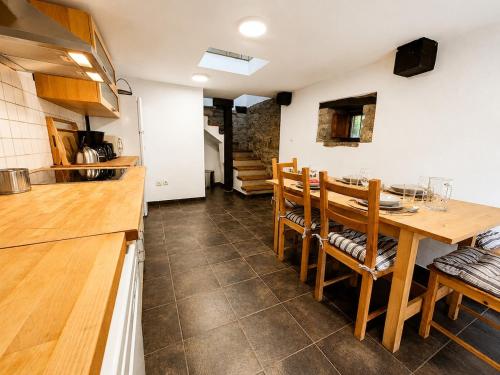 R2R - Las casas de Lydia - Casa del Corredor - 43B01, Vega del Ciego ...