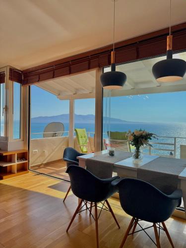Sunset Seafront Apartment Panorama View, Saranda (precios actualizados ...