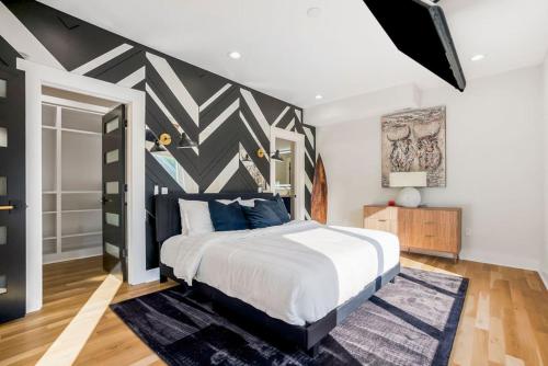 Private Ultra Modern Mansion - Country Club Plaza, Kansas City (preços ...