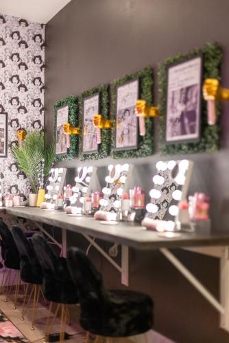 The Glow-Up House - Pool Spa Glam Room, Phoenix (aktualisierte Preise ...