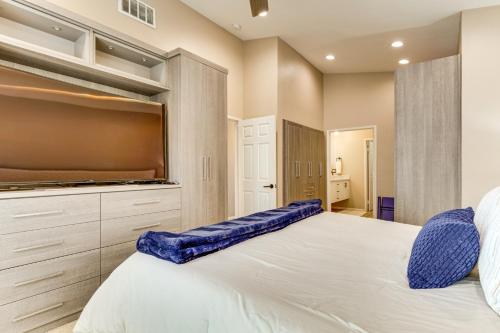 Luxury Palm Desert 'G House' w/ Views, Close Pool, Palm Desert (precios ...