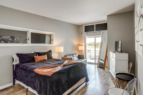 Maumee River Retreat! Apt w/ Fire Pit + Patio, Perrysburg (prezzi ...