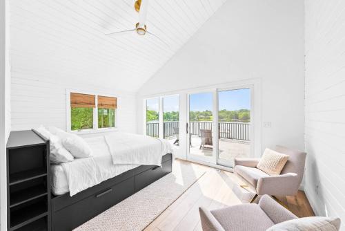 KC's Only Lake House w Dock and Sport Court!, Lee's Summit (precios ...