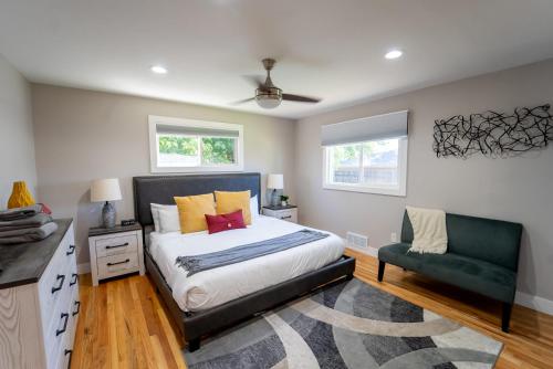 Hot Tub and Pool Table in Large Arvada Home, Arvada (updated prices 2026)