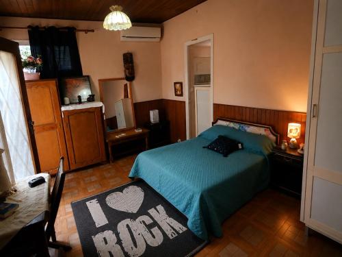 Bed and breakfast with small equipped kitchen, Le Cannet (prețuri ...