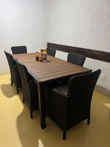 Sun and Relaxation in Ixtapa! Pool and Large Garden, Ixtapa ...