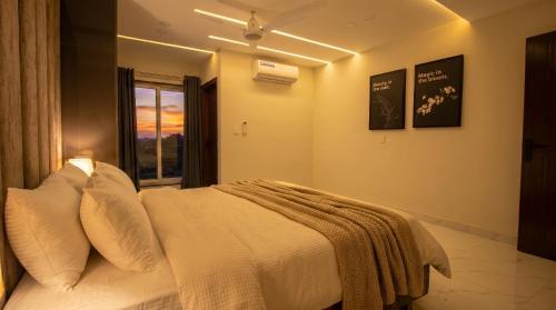 Livo Essence ISLAMABAD 2Bed Luxury Apartment AC-WIFI-NETFLIX ...