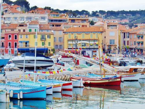 Logement aux portes des calanques de Cassis et la Ciotat（ロックフォール・ラ・ベ ...