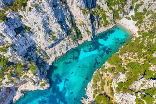 Logement aux portes des calanques de Cassis et la Ciotat, Roquefort-la ...