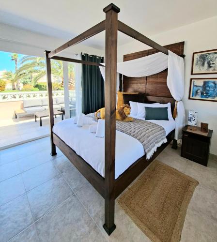 Family Villa Private Pool Large Outdoor Area PMT40, Torrevieja ...
