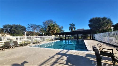 Holiday Heated Pool, Fire Pit & Game Room, Davenport (tarifs actualisés ...